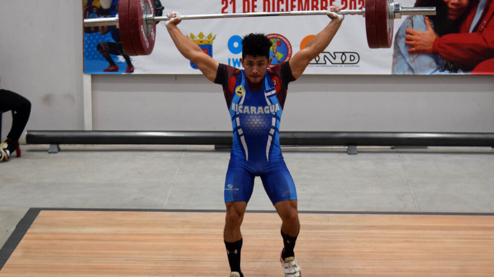 A recuperar el legado de Vásquez en levantamiento de pesas - Graficos Deportivos